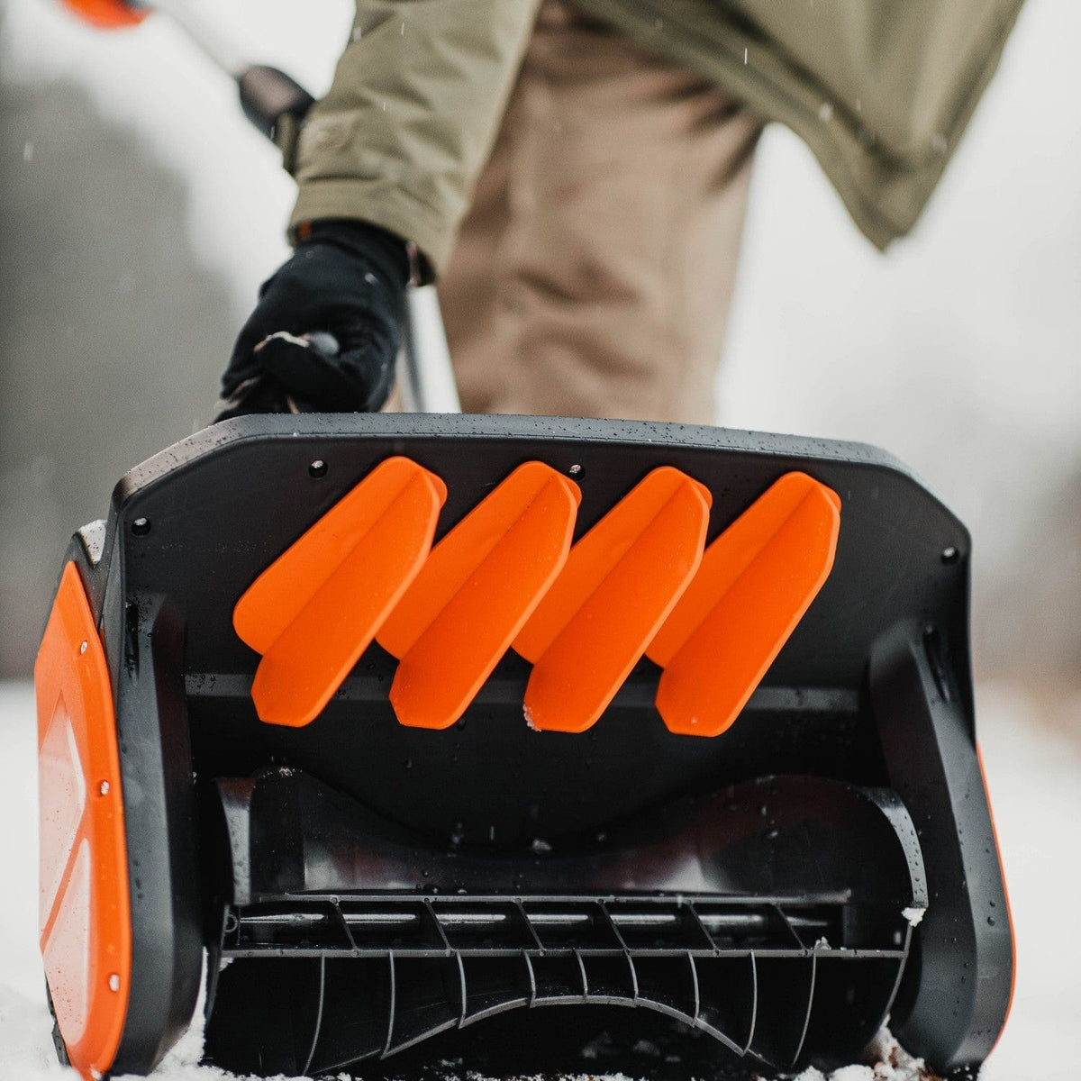 Electric Snow Thrower Pro | SuperHandy - SuperHandy